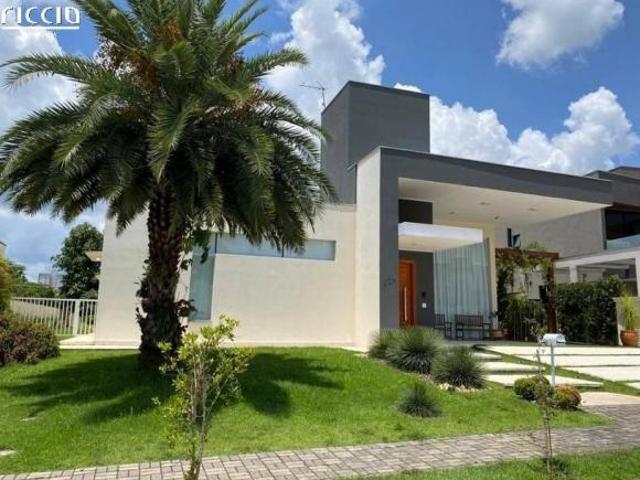 Casa à venda em Urbanova