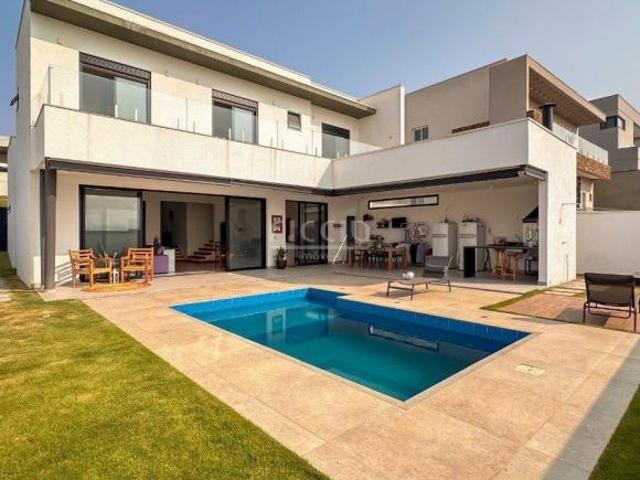 Casa à venda em Urbanova