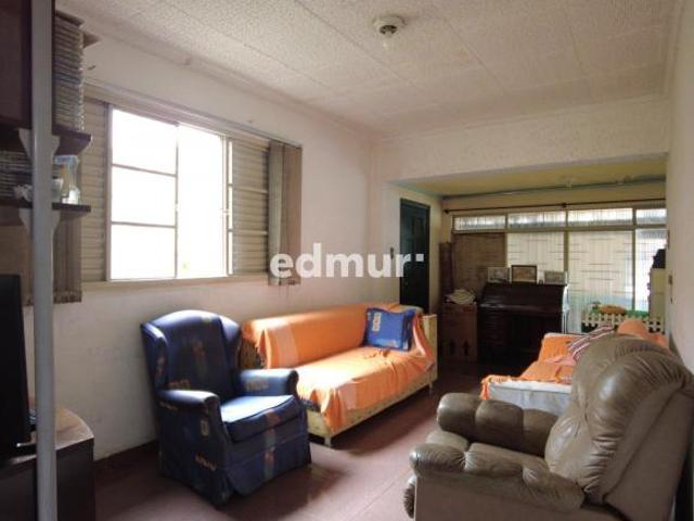 Casa à venda em Utinga