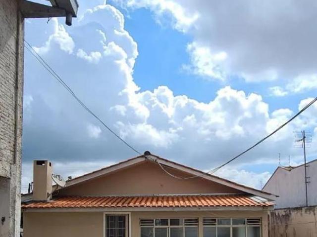 CASA À VENDA EM UVARANAS