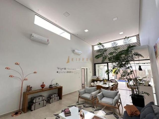 Casa à venda em Votorantim, Alphaville Nova Esplanada, com 4 suítes, com 265 m²