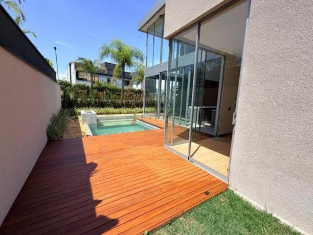 Casa à venda em Votorantim, Alphaville Nova Esplanada, com 4 suítes, com 320 m²