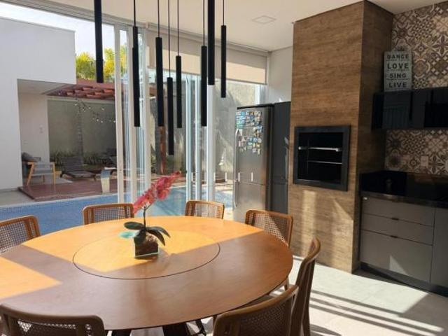 Casa à venda em Votorantim, Alphaville Nova Esplanada, com 3 suítes, com 209 m²