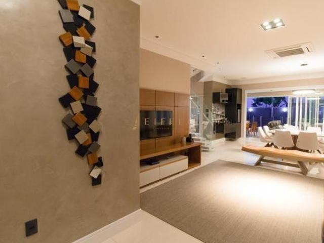 Casa à venda em Votorantim, Alphaville Nova Esplanada, com 3 suítes, com 389 m²