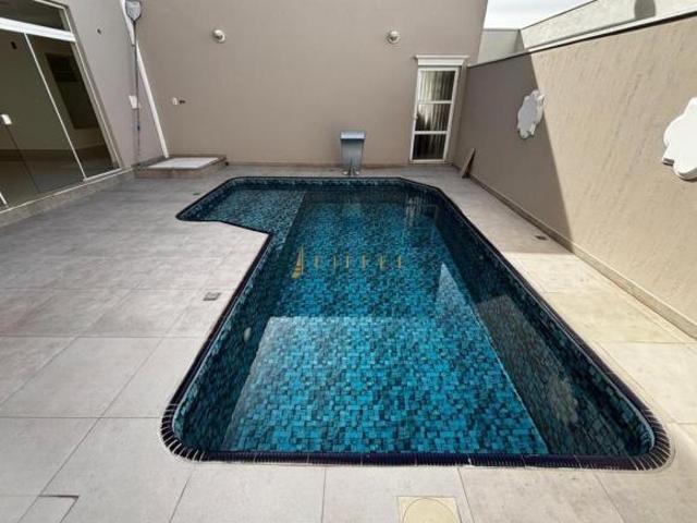 Casa à venda em Votorantim, Condomínio Belvedere II, com 3 suítes, com 256.35 m²