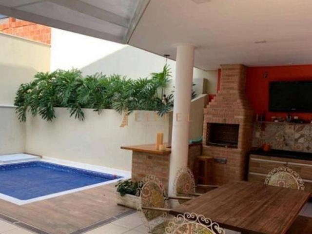 Casa à venda em Votorantim, Loteamento Aldeia da Mata, com 3 suítes, com 246 m²