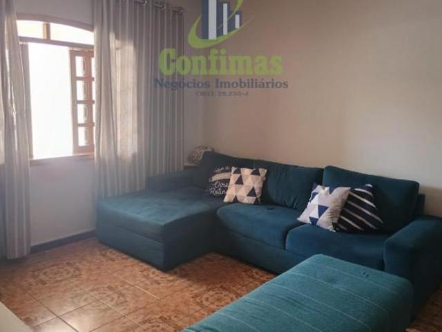 Casa à venda em Votorantim SP: 3 quartos, 2 salas, 2 banheiros, 2 vagas de garagem, 168m² no Jardim