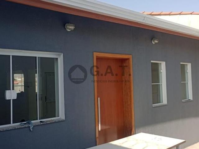 Casa à venda em Votorantim SP, Jardim Toledo: 3 quartos, 1 suíte, 1 sala, 1 banheiro, 3 vagas de gar