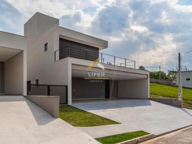 CASA À VENDA EM VALINHOS