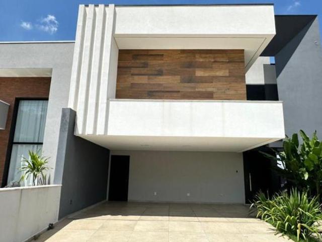 Casa a venda em Valinhos