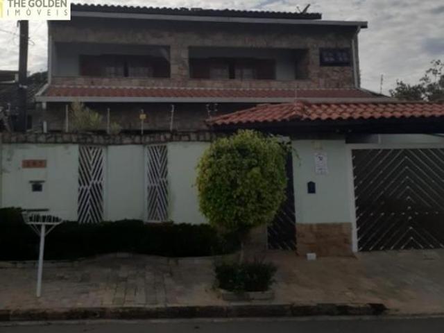 Casa a venda em valinhos