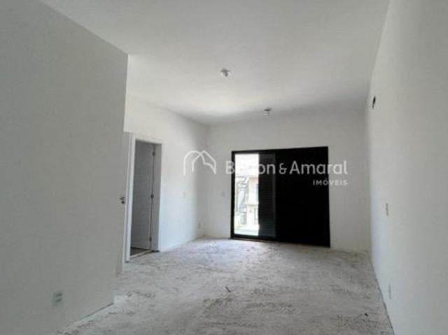 Casa à venda em Valinhos conforto e exclusividade em condomínio fechado