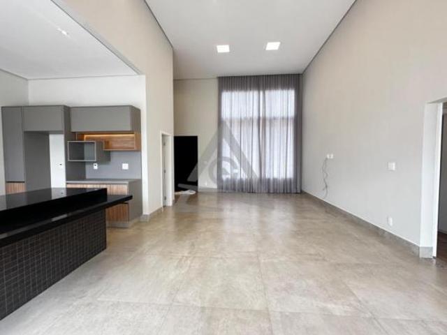 Casa à venda em Valinhos, Chácaras Silvania, com 3 suítes, com 200 m², Tabapuã