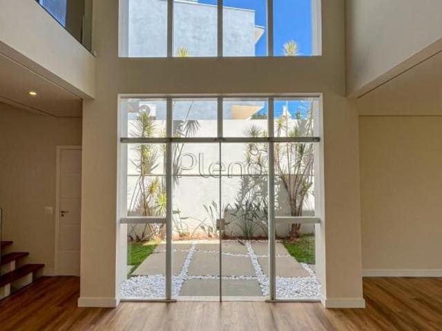 Casa à venda em Valinhos, Chácaras Silvania, com 3 suítes, com 300 m², Porto Seg