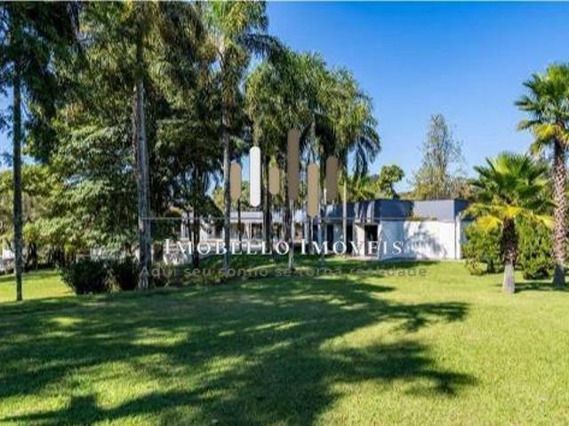 Casa à venda em Valinhos, Dois Córregos, com 5 suítes, com 900 m², VILLAGE SANS SOUCI VALINHOS