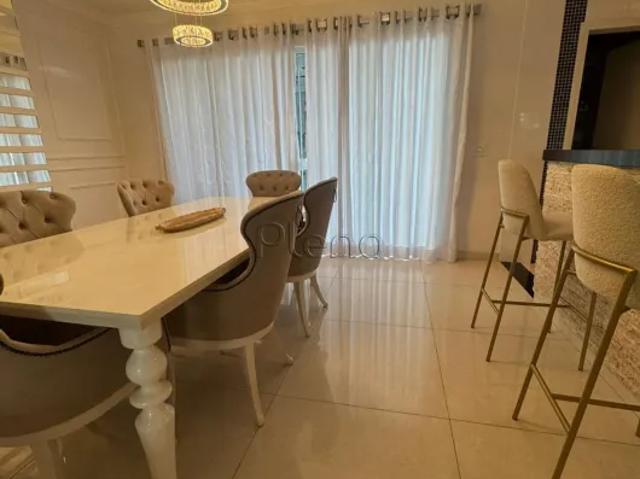 Casa à Venda no Condomínio Vivenda das Cerejeiras em Valinhos, no bairro Jardim Alto da Colina