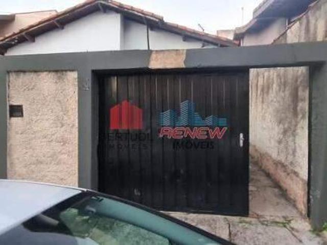 Casa à venda em Valinhos Jardim Centenário – 2 quartos, 3 vagas, quintal