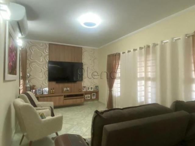 Casa à venda em Valinhos, Jardim Pinheiros, com 3 quartos, com 305.49 m²
