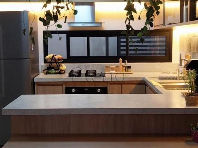 Casa à Venda em Valinhos, no bairro Vila Angeli