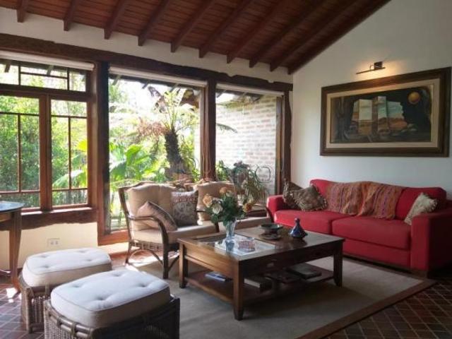 Casa à venda em Valinhos, Sítio Recreio dos Cafezais, com 3 suítes, com 580 m²