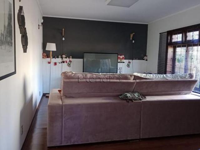 Casa à venda em Valinhos, Parque Nova Suíça, com 3 quartos, com 214.03 m²