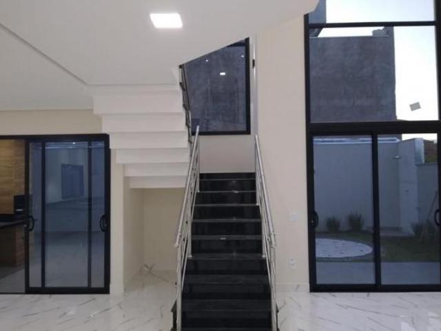 Casa à venda em Valinhos, Roncáglia, com 4 suítes, com 240 m², Condominio Residencial Montalcino