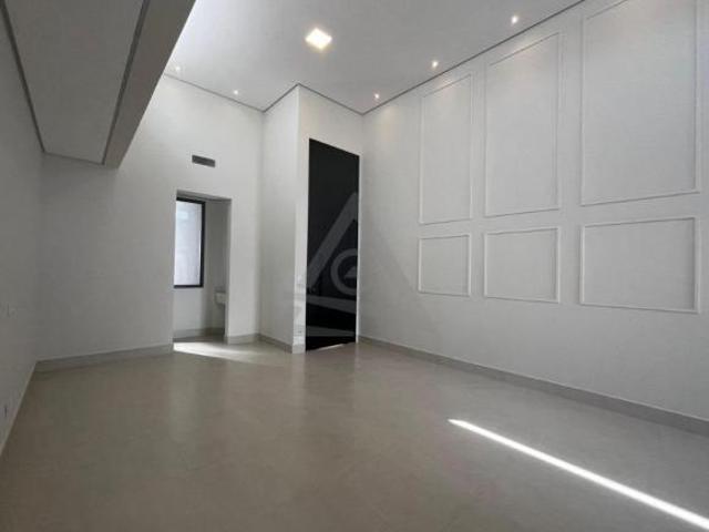 Casa à venda em Valinhos, Roncáglia, com 3 suítes, com 180 m², Residencial Mont&apos Alcino