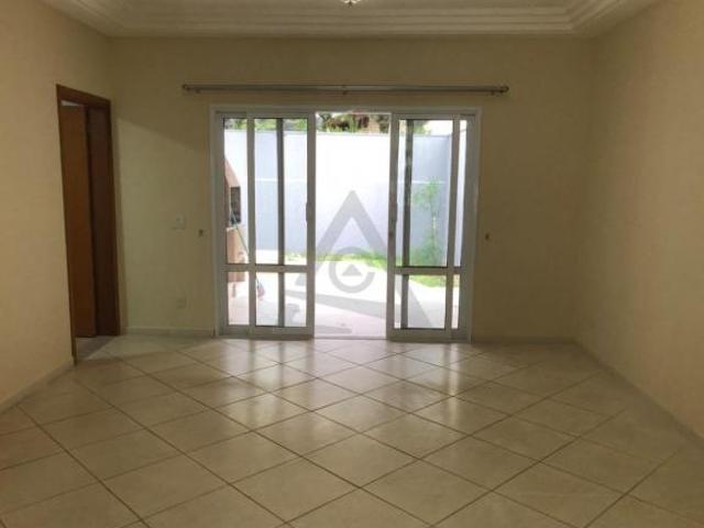 Casa à venda em Valinhos, Roncáglia, com 3 suítes, com 212 m², Residencial São Joaquim
