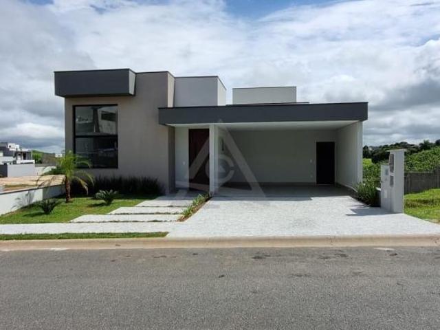 Casa à venda em Valinhos, Roncáglia, com 3 suítes, com 222 m², Residencial Mont&apos Alcino