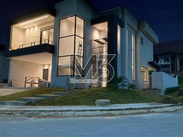 Casa à venda em Valinhos, Roncáglia, com 3 suítes, com 247.6 m², Residencial Mont Alcino