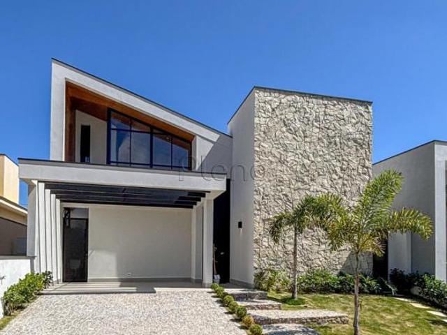 Casa à venda em Valinhos, Residencial Mont Alcino, com 3 suítes, com 240 m², Con