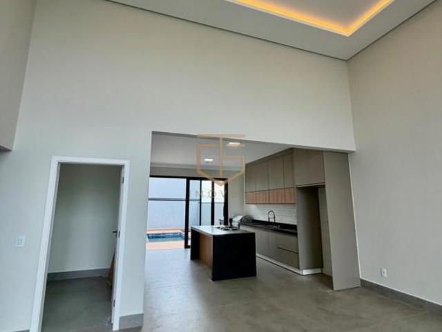 Casa à venda em Valinhos, Residencial Vivenda das Pitangueiras, com 3 suítes, com 185 m²