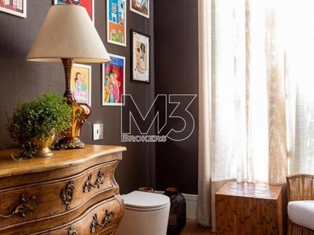 Casa à venda em Valinhos, Village Sans Souci, com 5 suítes, com 2700 m²