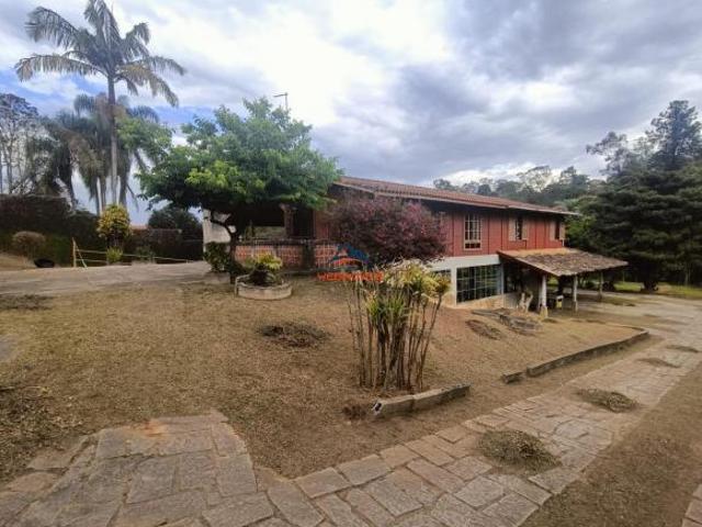Casa à venda em Vargem Grande Paulista SP: 4 quartos, 1 suíte, 3 salas, 3 banheiros, 26 vagas de gar