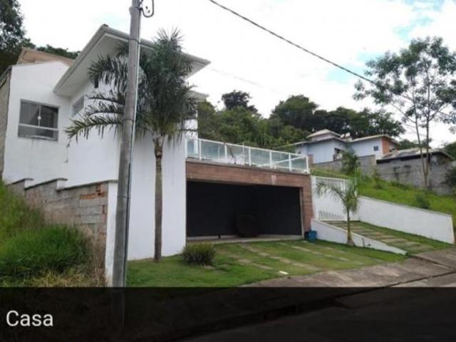 Casa à venda em Varginha, no bairro Condomínio Lagamar