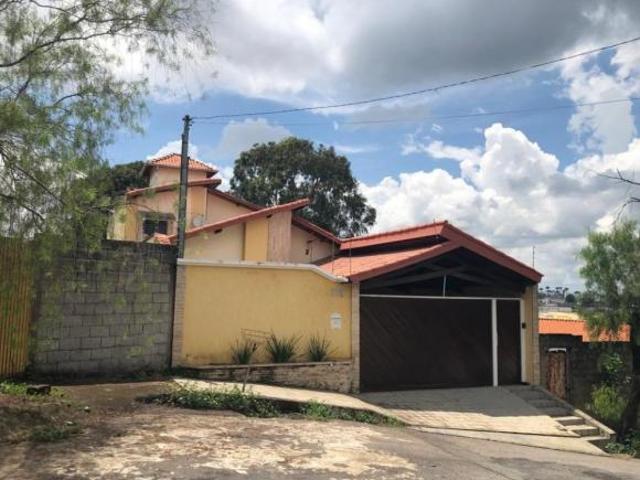 Casa à venda em Varginha, no bairro Parque Urupês Iii