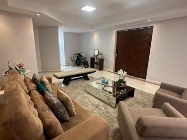 Casa à venda em Varginha, no bairro Residencial Parque Imperador