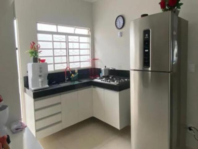 Casa à Venda em Várzea Paulista I 3 Quartos I 1 Suíte I 2 Vagas I Quintal