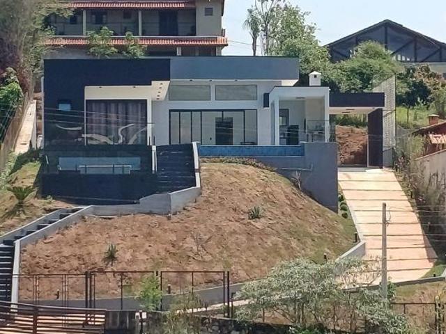 Casa à venda em Verava