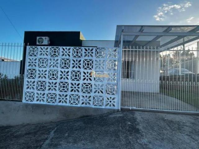 Casa à venda em Viamão, bairro Esmeralda, com quintal espaçoso