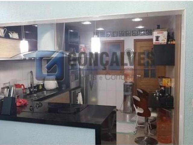 Casa à venda em Vila Vivaldi, São Bernardo do Campo – 3 suítes, 6 vagas