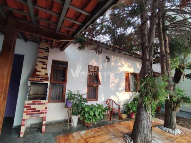 Casa térrea à venda no Bairro Vila Almeida em Indaiatuba