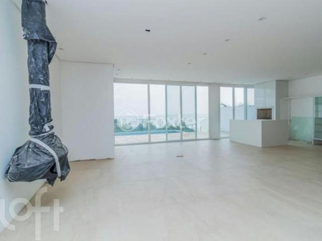 Casa à venda em Vila Assunção com 450 m², 3 quartos, 3 suítes, 6 vagas