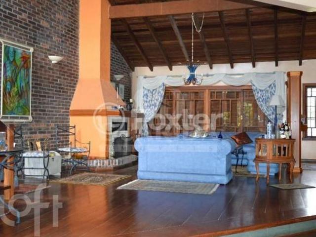 Casa à venda em Vila Assunção com 800 m², 4 quartos, 1 suíte, 3 vagas