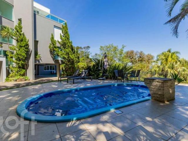 Casa à venda em Vila Assunção com 271 m², 3 quartos, 1 suíte, 3 vagas
