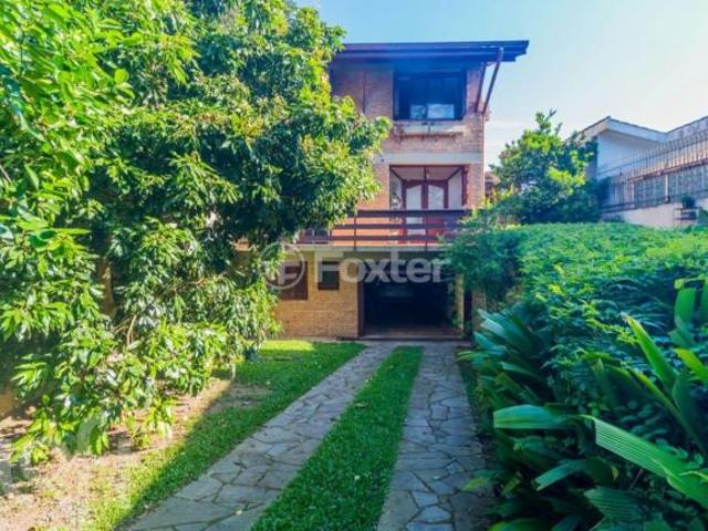 Casa à venda em Vila Assunção com 360 m², 4 quartos, 2 suítes, 2 vagas