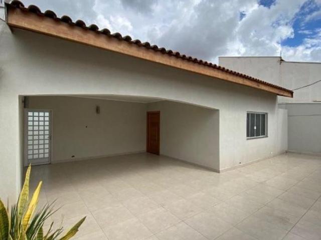 Casa à Venda em Vila Brasil, Santa Bárbara d&apos Oeste, 146m², 3 Quartos
