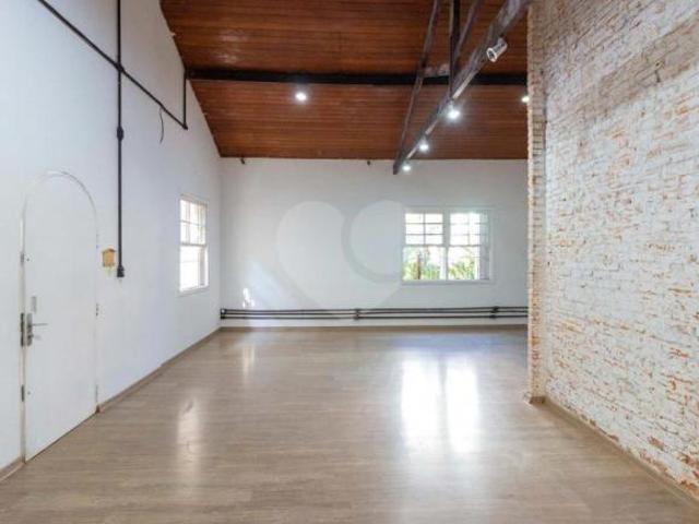 Casa à venda em Vila cordeiro SP