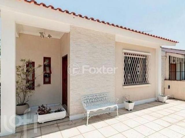 Casa à venda em Vila Ipiranga com 173 m², 3 quartos, 2 suítes, 3 vagas