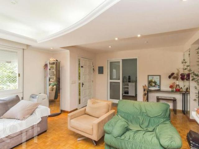 Casa à venda em Vila Ipiranga com 236 m², 5 quartos, 2 suítes, 2 vagas
